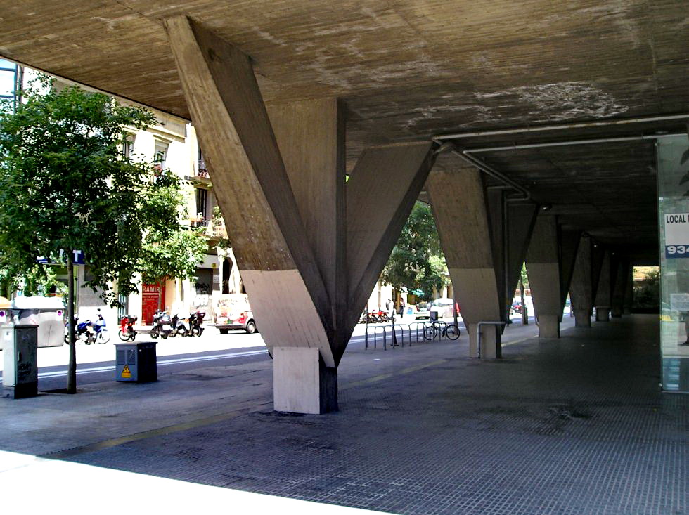Edificio Mediterráneo (1963) Antoni Bonet Castellana & Josep Puig Torné